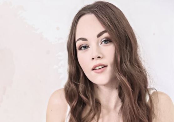 Review: Rachel Lowell Delivers Stunning Vocals On “White Doves ...
